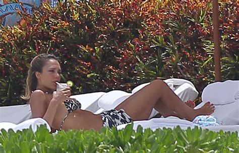Jessica Alba In Bikini On Vacation In Mexico Hawtcelebs