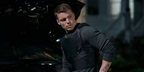 The Night Agent Everything We Know So Far About Netflixs Thriller