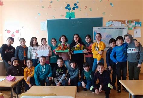 ბებნისის საჯარო სკოლის მე 4 კლასის მოსწავლეებმა ბაბილონის დაკიდული ბაღები „გააცოცხლეს“ ეტალონი