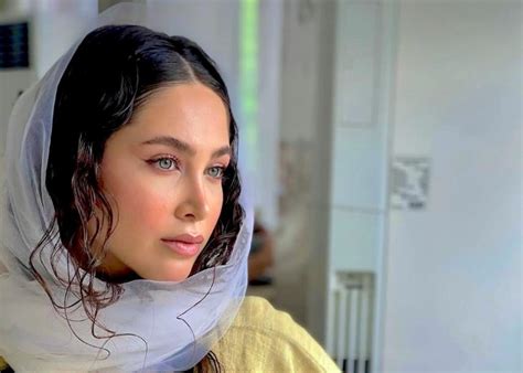 بیوگرافی تینا یلان و عکسش بیرون سریال اجل معلق سن و فیلم ها