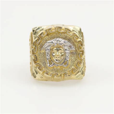 10kt Gold Ring Property Room