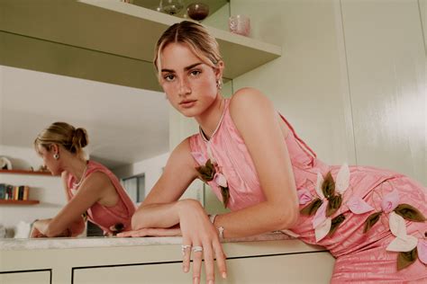 Tell Me Lies Actress Grace Van Pattens Star Is On The Rise
