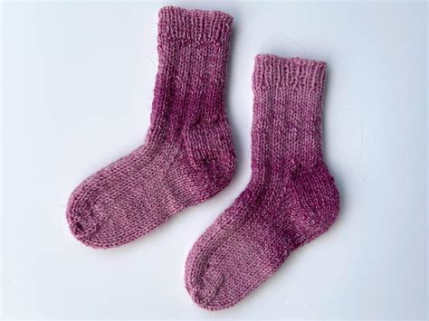 Very Easy Knitted Sock Pattern
