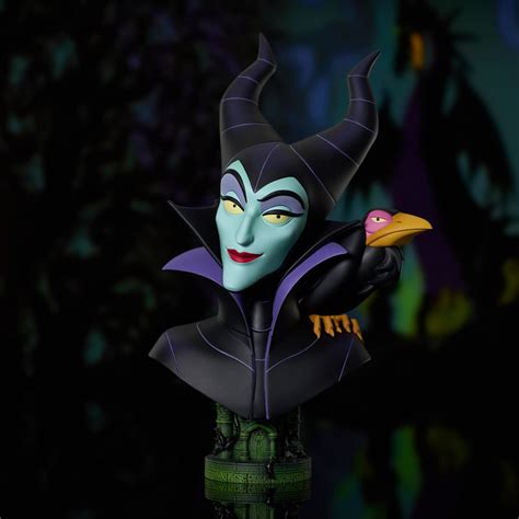 Diamond Select Reveals Disneys Sleeping Beauty Maleficent Bust