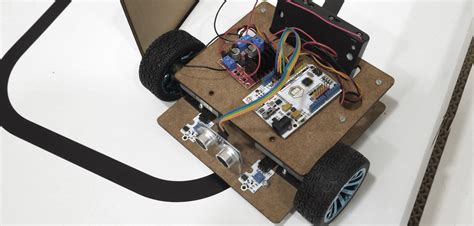 Torneig Robot Sumo Arduino Makelearn