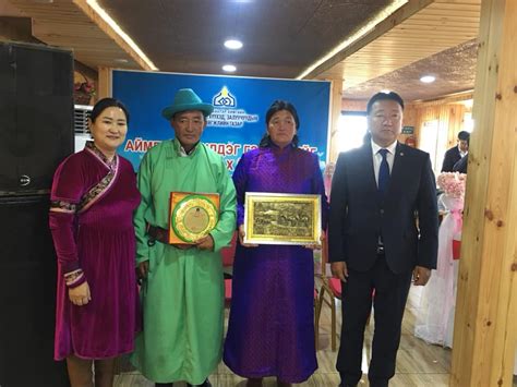 Аймгийн шилдэг гэр бүл алдаршуулах ёслолын арга хэмжээ амжилттай болж өндөрлөлөө Ёслолын арга