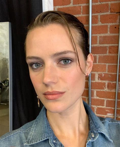 Esther Heesch Bio Age Height Wiki Models Biography