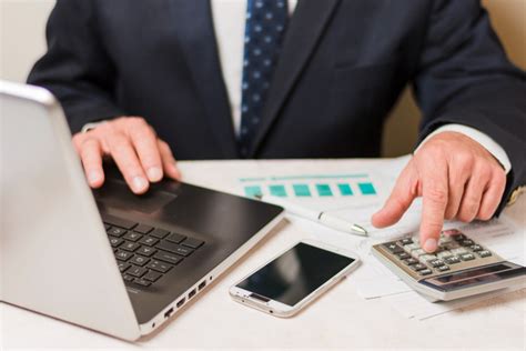 Automated Payroll Vs Manual Payroll In 2024 Hr Lineup