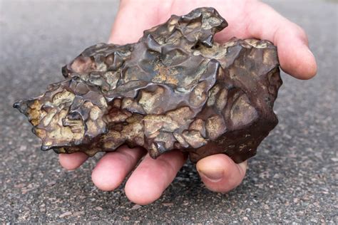 Valuable Rocks In Your Backyard How To Find Crystals And Rocks Worth