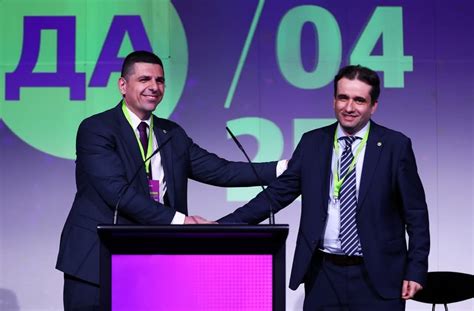 Ивайло Мирчев Не можеше Да България да избере само един лидер Искра бг Iskra