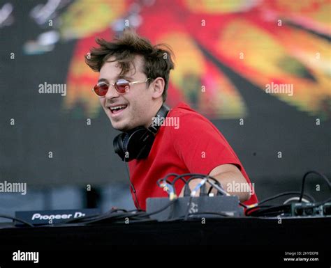 Flume Performing At The Daytime Village At The 2017 Iheart Music