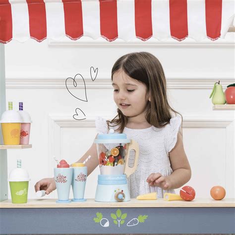 Blender And Wooden Toy Fruit Traditional Wooden Toys Le Toy Van