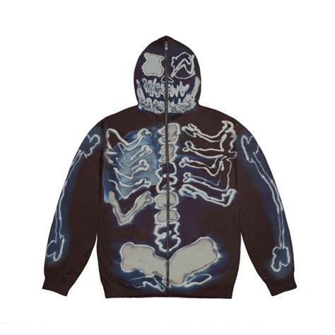 Une Collection Merch Travis Scott X Fragment Design Disponible Le