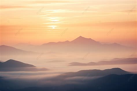 일출 안개 아래 산이 있는 계곡 위로 일출 침착한 높은 해상도 사람이 없다 배경 일러스트 및 사진 무료 다운로드 Pngtree
