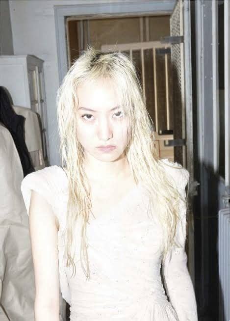 Pin By Tysonepp On Daul Kim Blonde Moments Queer Fashion Photoshoot Inspiration