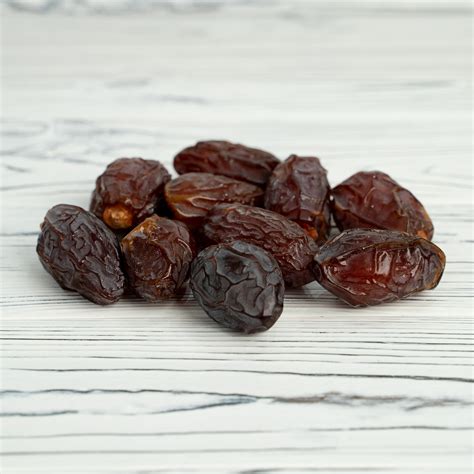 Dates Medjoul 454g Burchills