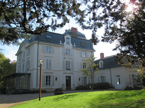 Valpré Bayard Service