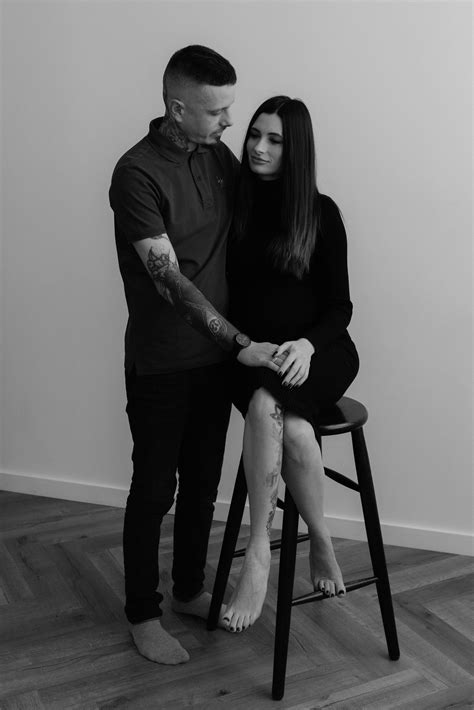 Romantic Couple Poses Photos Download The Best Free Romantic Couple