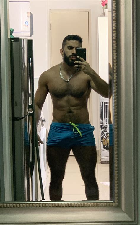 Large Guy Nice Body Selfies