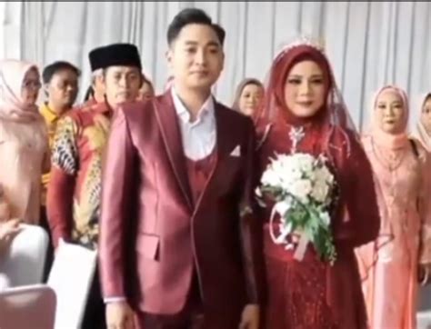 Artis Dangdut Asal Sumenep Irwan Da Nikahi Pramugari Kelahiran Arab Di