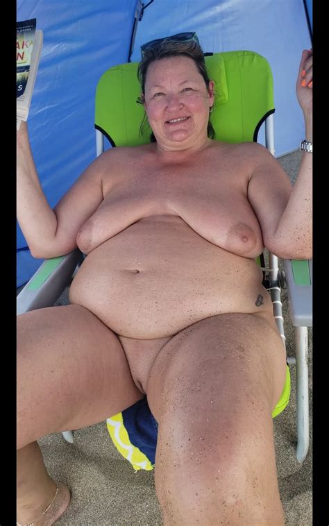 BBW Having Fun At The Nude Beach Nude Pics XHamster