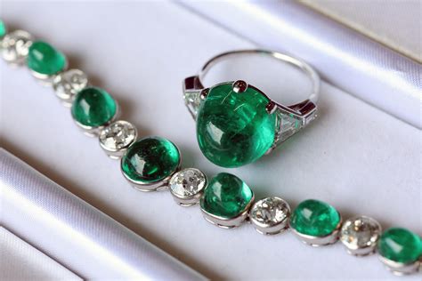 Discover The Fascinating Story Behind The Duchess Of Windsor Jewelry