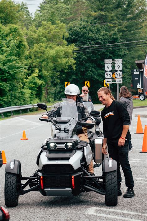 Can Am 3 Wheel Can Am 3 Wheel Added A New Photo