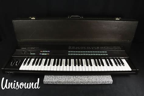 Yamaha Dx7 Digital Programmable Algorithm Synthesizer In Reverb Uk