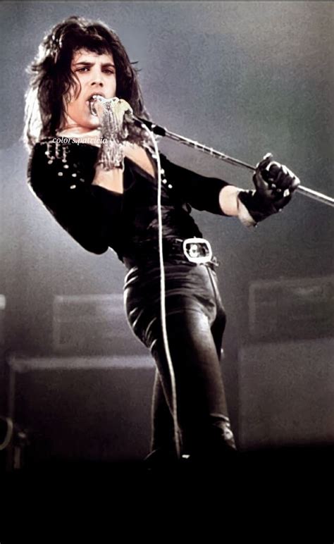 Freddie Mercury Live At Rainbow Theatre London 🇬🇧 March 1974 Queen