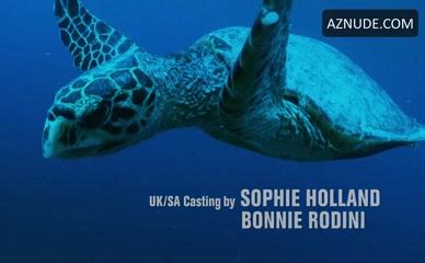 Danielle Savre Underwear Scene In Deep Blue Sea Aznude