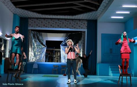 Cuvântul Progres Rostit De Mama Suna Teribil De Fals Teatrul Naţional Bucureşti