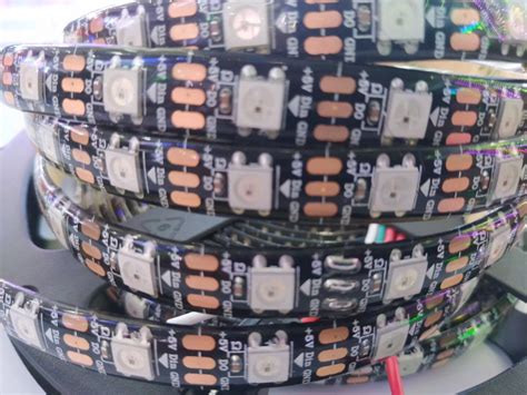 Ws2812b幻彩led灯带5v全彩彩灯5050灯珠内置室内led灯带