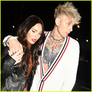 Megan Fox And Machine Gun Kelly Cuddle Up After His ‘snl Performance In Nyc Colin Jost Machine