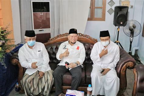 Kh Idris Hamid Puji Lanyalla Karena Dua Hal Ini Yang Dilakukan Berita Kota Online