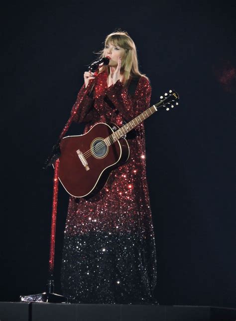 Taylor Swift Raymond James Stadium Night 2 Artofit