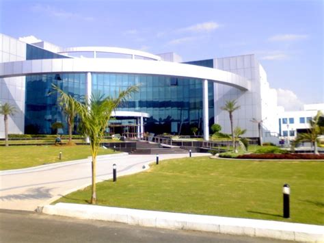 Discovering Myself Satyam Computer Services Limited