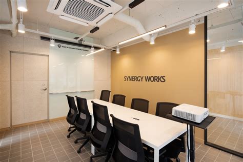 시너지웍스 공유오피스 회의실미팅 스페이스클라우드