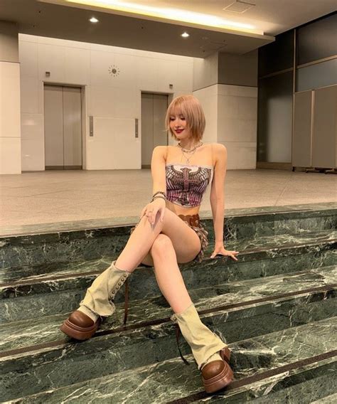 트와이스 모모 독보적 글래머 몸매…아찔 섹시미 [da★] 네이트 연예