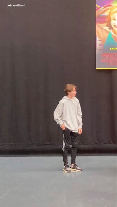 Pin By 🎸🐴𝑳𝒊𝒍𝒍𝒚🎸🐴 On Raphael Luce Raphael Stranger Things