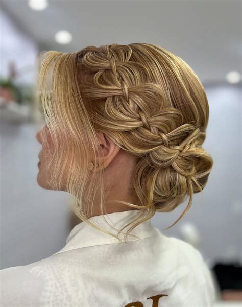25 Wedding Updos For Medium Hair Elegant Wedding Hairstyles The