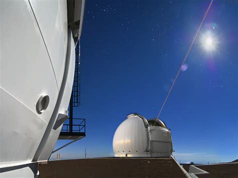 Broadband Near Infrared Echelle Spectrograph And High Resolution