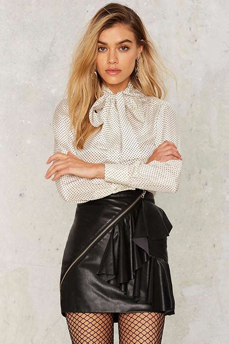 Fuste Mini De Piele Care Se Poarta Sezonul Acesta Fashion365