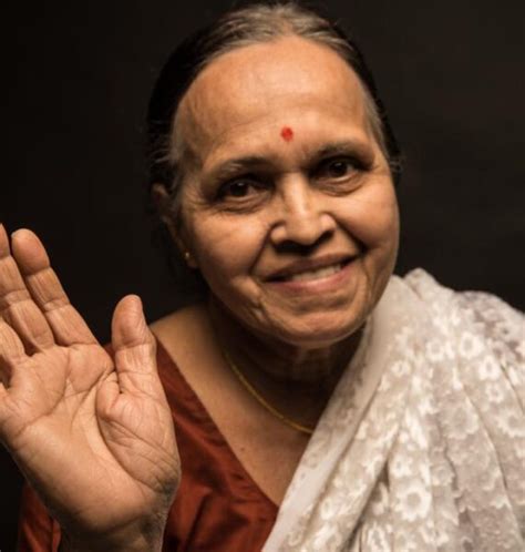 Mestra Indiana Kusum Modak Vem A Salvador Para Lançamento De Curso Dois Terços