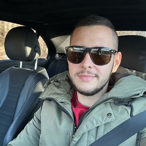 Almedin Hasic Almedin Hasic • Threads Say More