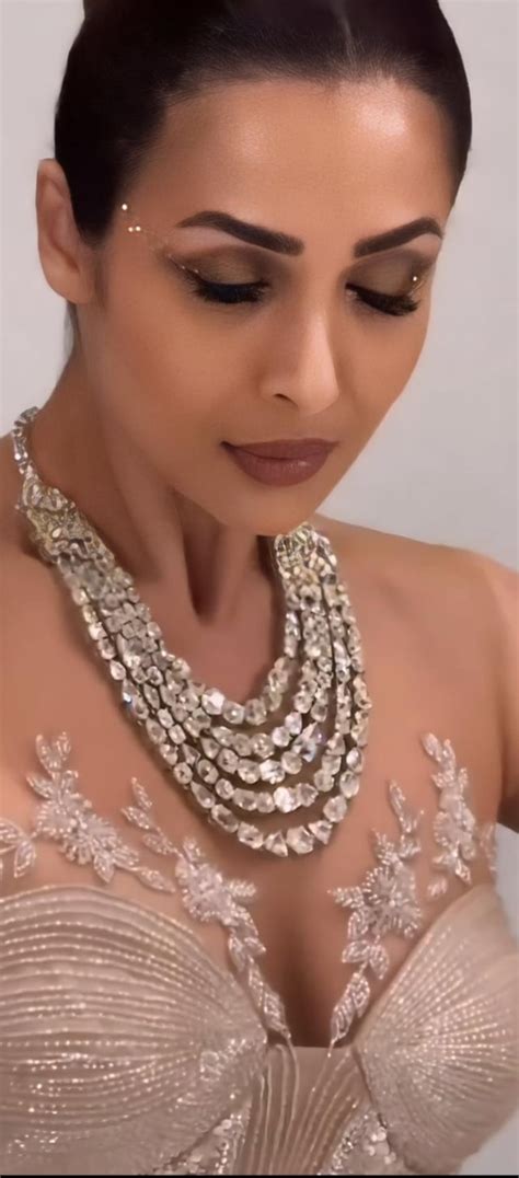 Malaika Arora Behind The Scenes 🔥 Photoshoot 😍 Rmalaikaarorahot