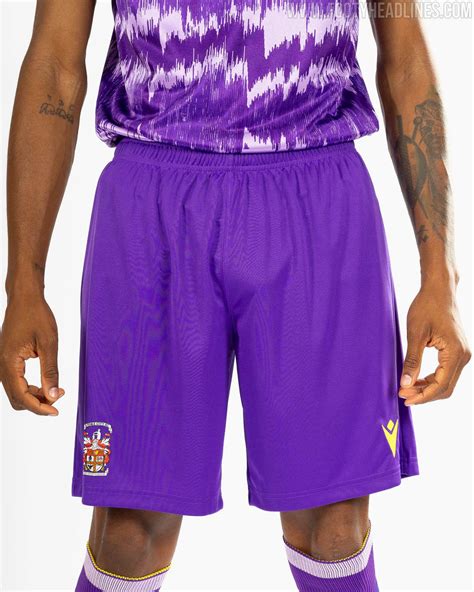 Tribute To 1992 93 Stoke City 25 26 Away Kit Released Footy Headlines