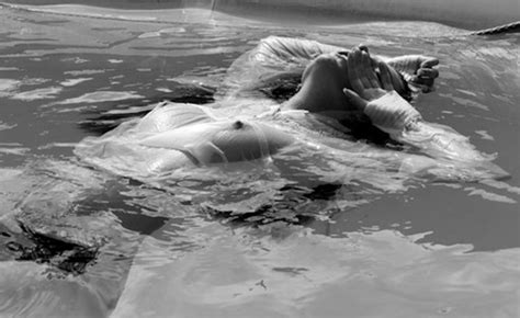 Naked Tiiu Kuik Added 07 19 2016 By Gwen Ariano