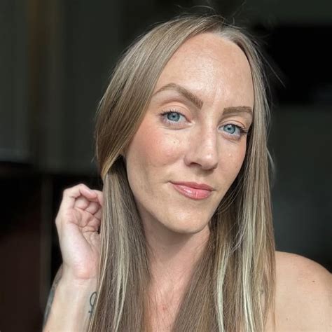 Sam Gibbs • Threads Say More