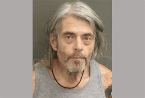 62 Year Old Florida Man Calls 911 And Claims Pregnant Ex Wife Shot
