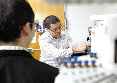 Xiao Awarded Prestigious Grant For Petroleum Polymer Catalysis